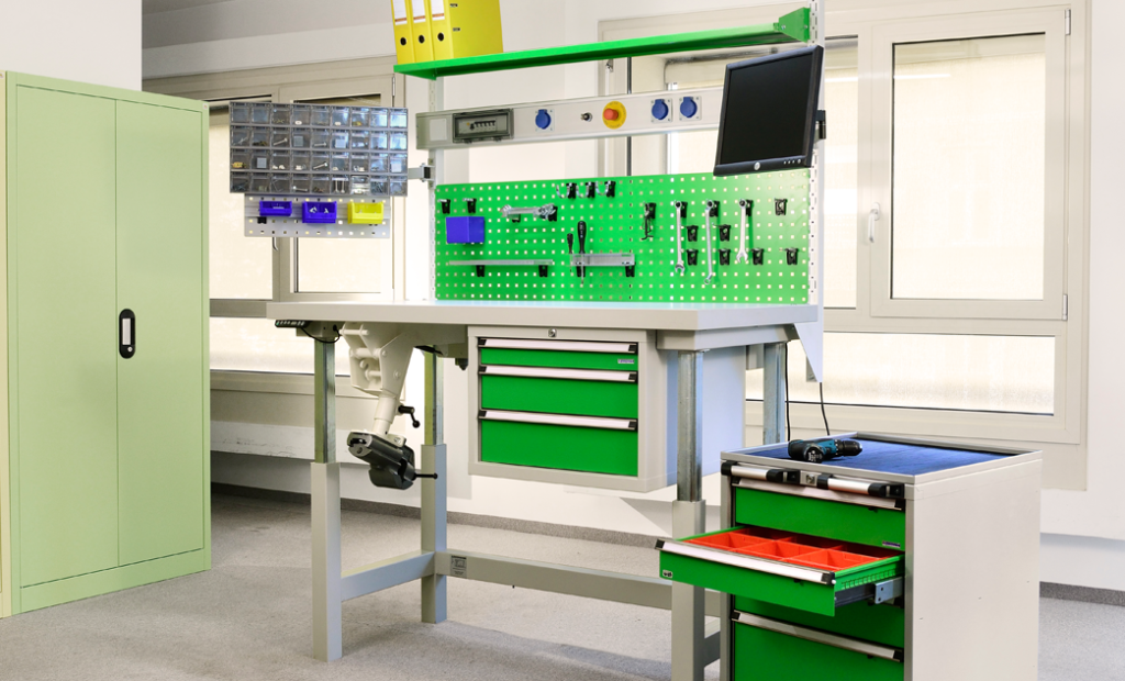 Electric-hydraulic height-adjustable workbench – LOKOMA
